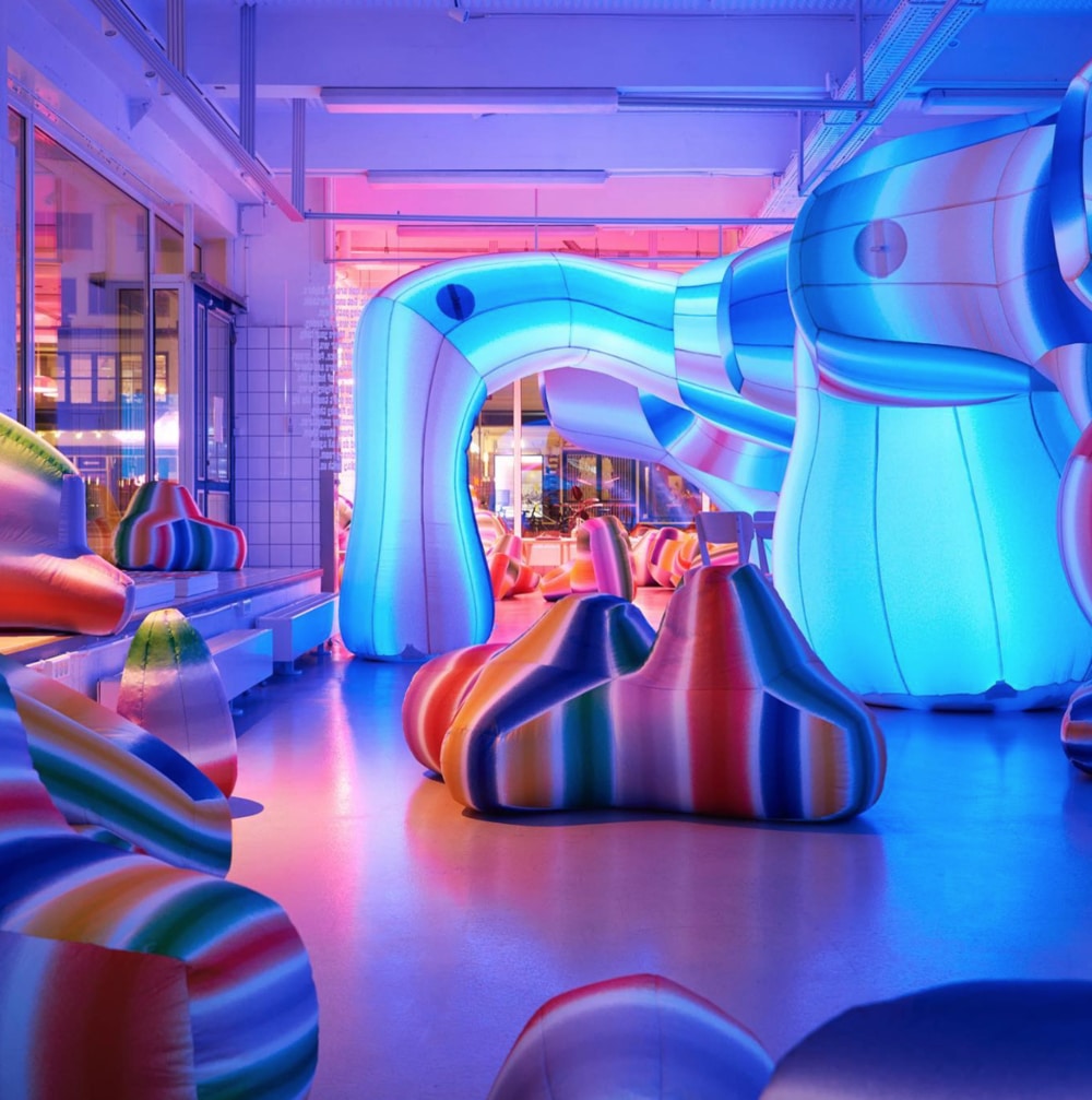 Las divertidas y simbióticas instalaciones de Tin & Ed